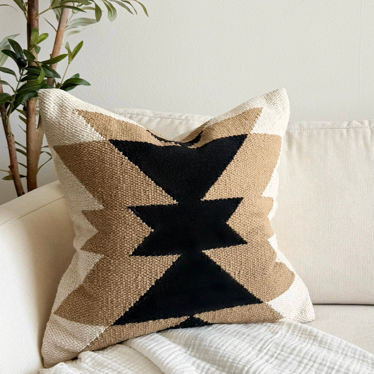 Southwestern Boho Pillow Cover with Aztec Pattern | Busa Designs ...
